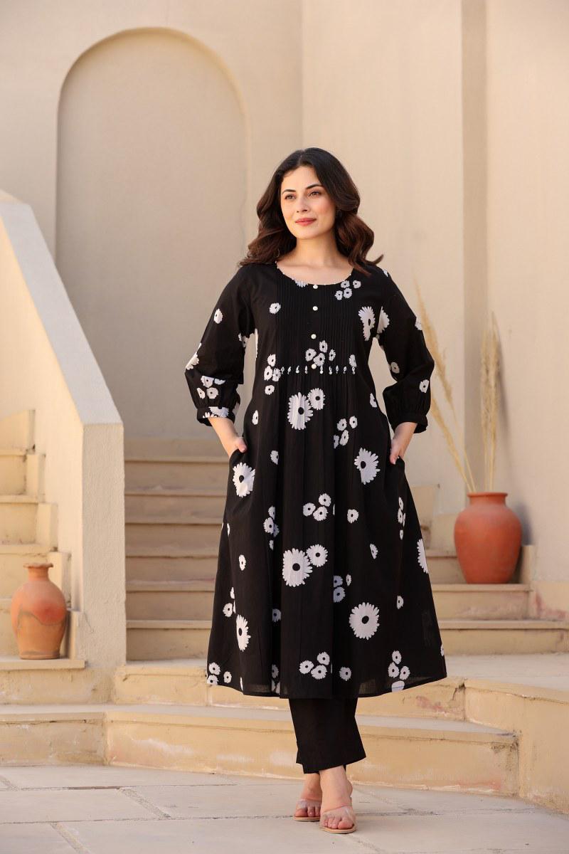 Black Cotton Co Ord set in daisy prints – ekalooms